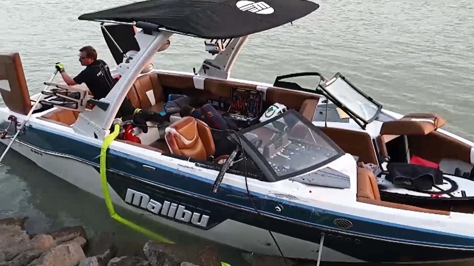 Motorboot rammt Beton-Mauer – LT1 – Oberösterreichs größter Privatsender
